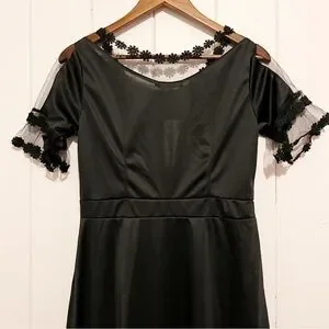 Fashion Mia | Dresses | Fashion Mia Black With Daisy Lace Detailing ...